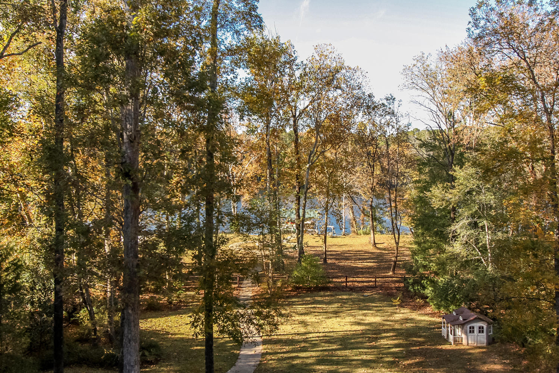 Augusta Riverfront Retreat 4407 Ferry Landing, Evans, GA 30809 - Interluxe